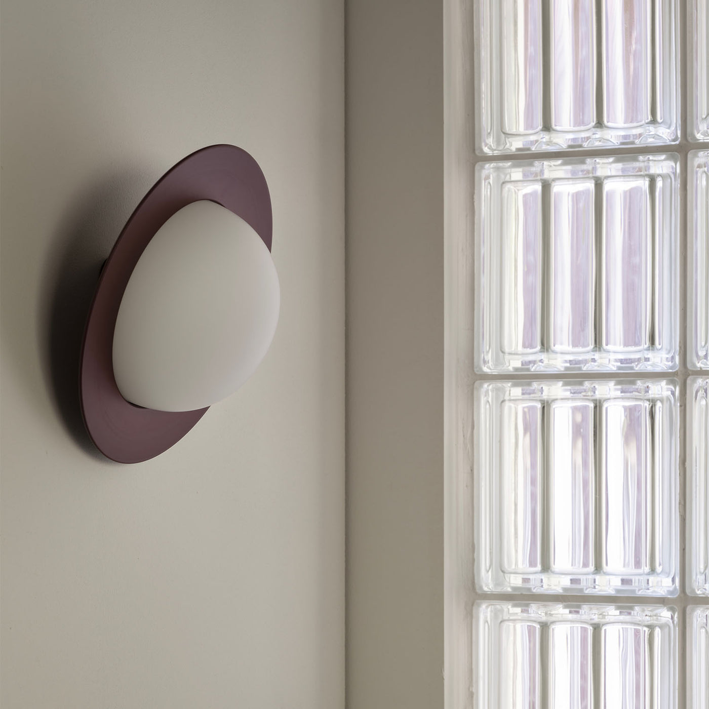 AGO LIGHTING ALLEY applique murale disque design et coloré